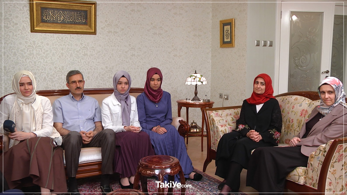 Ayşe Yasemin Karamollaoğlu Kimdir, Gençliği, Nereli, Yaşı? - Takiye.com Ayşe Yasemin Karamollaoğlu Kimdir, Gençliği, Nereli, Yaşı? - Takiye.com
